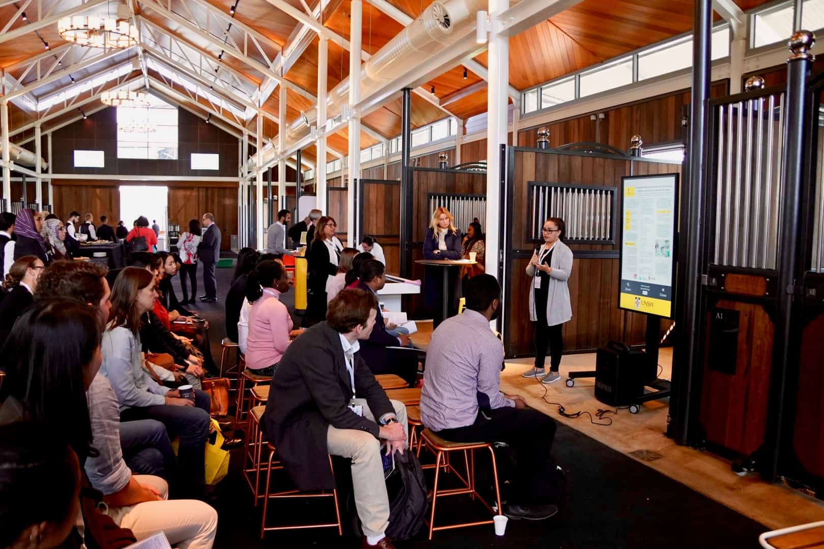 INTERACTIVE DIGITAL POSTERS - EPOSTERS - Digital Signage Blog